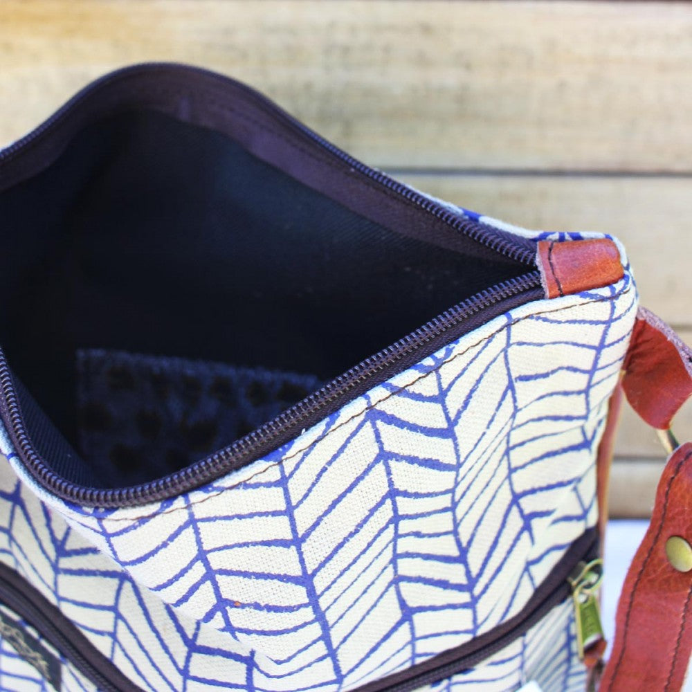 Mongoose Pouch Bag – A Place To Shop