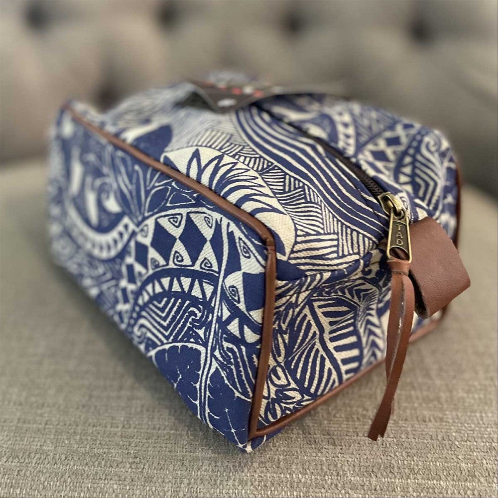 Mongoose Toiletry Bag – A Place To Shop